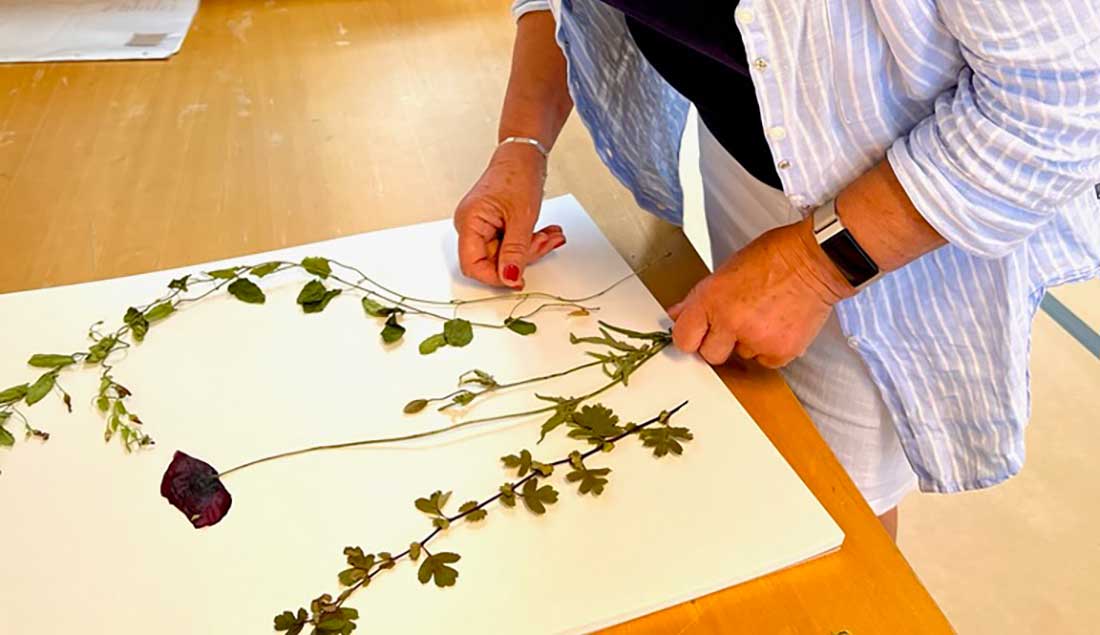 I atelieret hos billedkunstner Anne Haaland Bland | Neo Galleri – Neo Galleri - Kunst på nett og ...